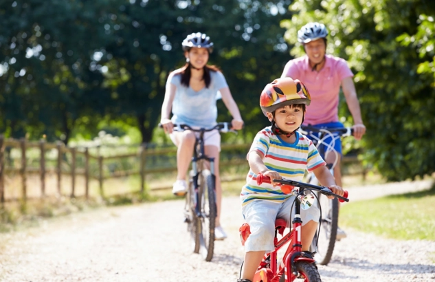 5 conseils pour réussir sa sortie vélo avec enfants | Intersport