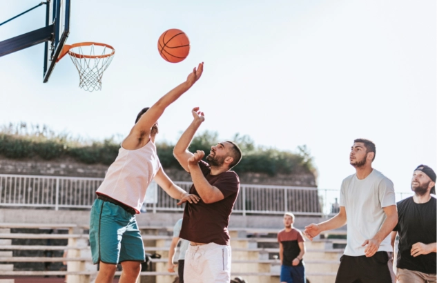 Basketball : les différents postes, numéros et rôles des joueurs ...