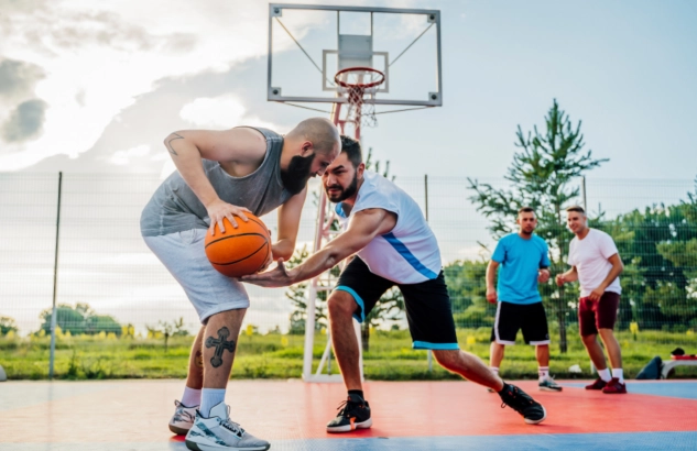 Basketball : les différents postes, numéros et rôles des joueurs ...