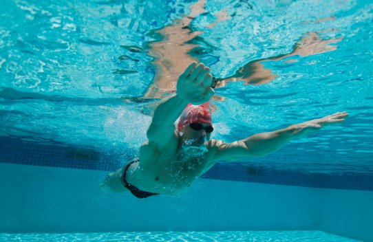 Les 4 Types de Nages : Maîtrisez-les avec INTERSPORT