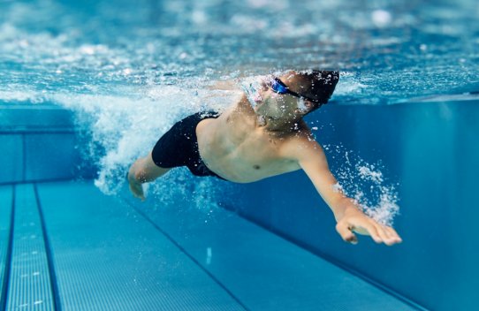 Comment nager le crawl ? | INTERSPORT