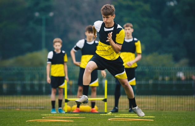Comment intégrer un centre de formation de foot ? | INTERSPORT